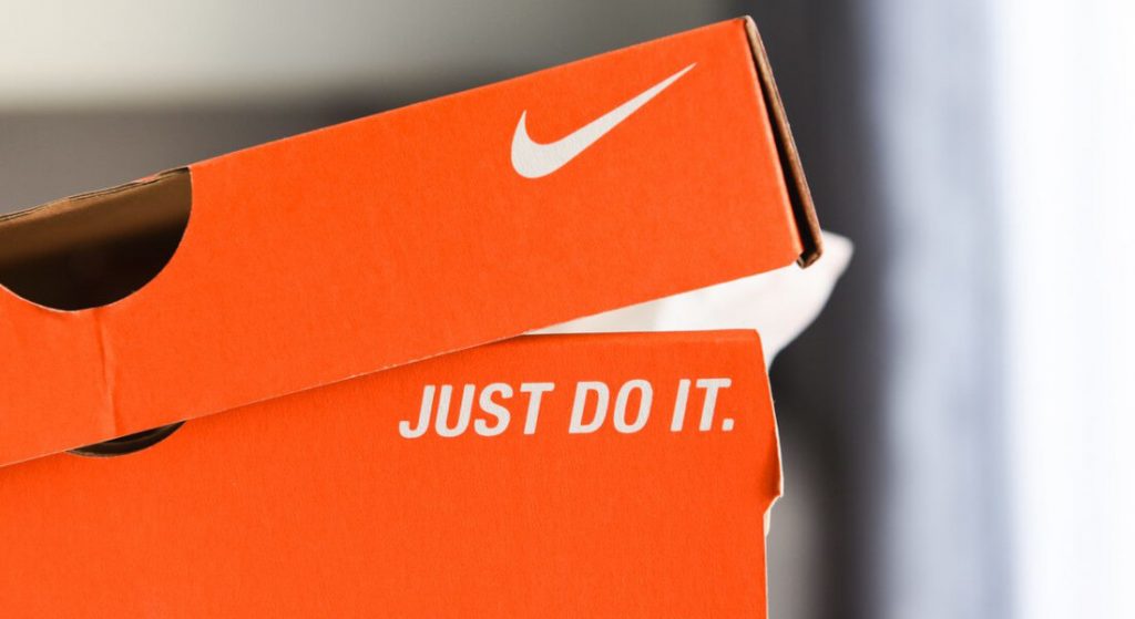 Tagline là gì? Cách phân biệt Tagline và Slogan đơn giản - Chanda ...